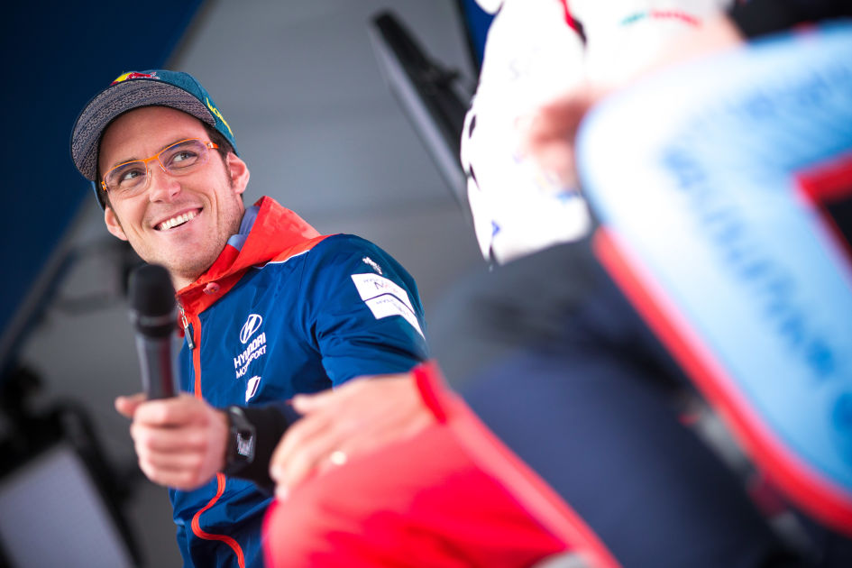 Thierry Neuville: Er zijn nog vijf wedstrijden. De kansen op de titel ...